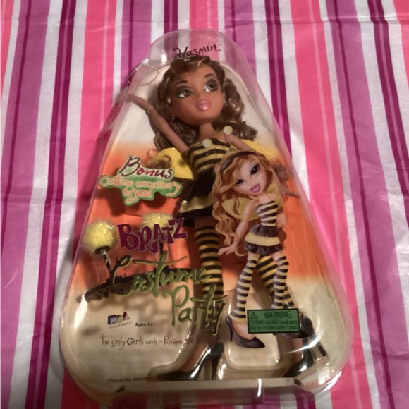 Bratz | Toys | Bratz Doll Yasmin In Bumble Bee Costume Party Outfit ...